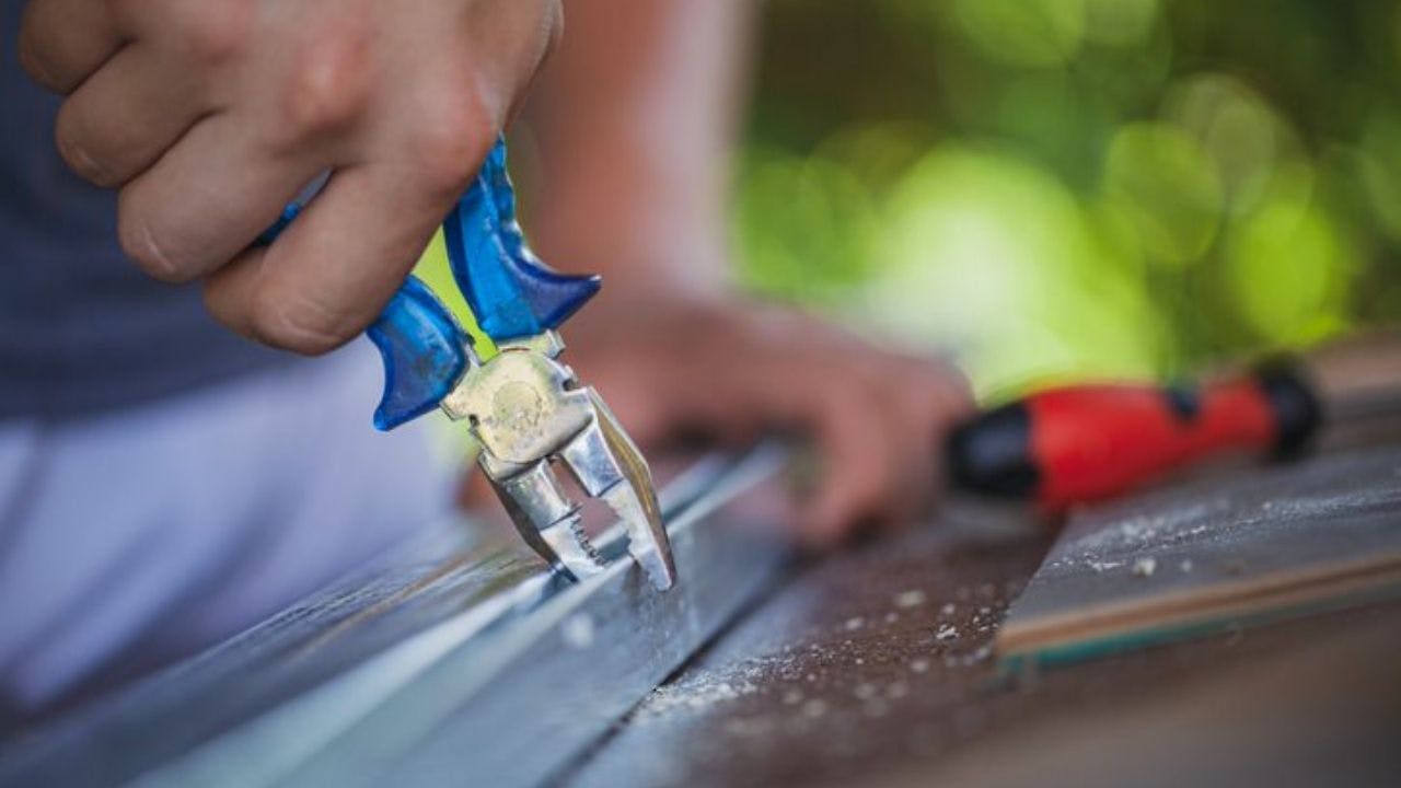 Best-Pliers.jpg?format=jpg&quality=80&width=960&height=540&ratio=16-9 ...