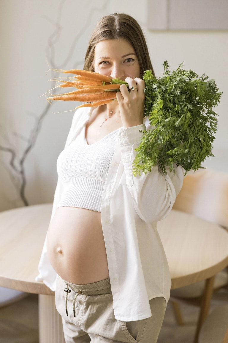 21 weeks pregnant: advice, symptoms and what to expect