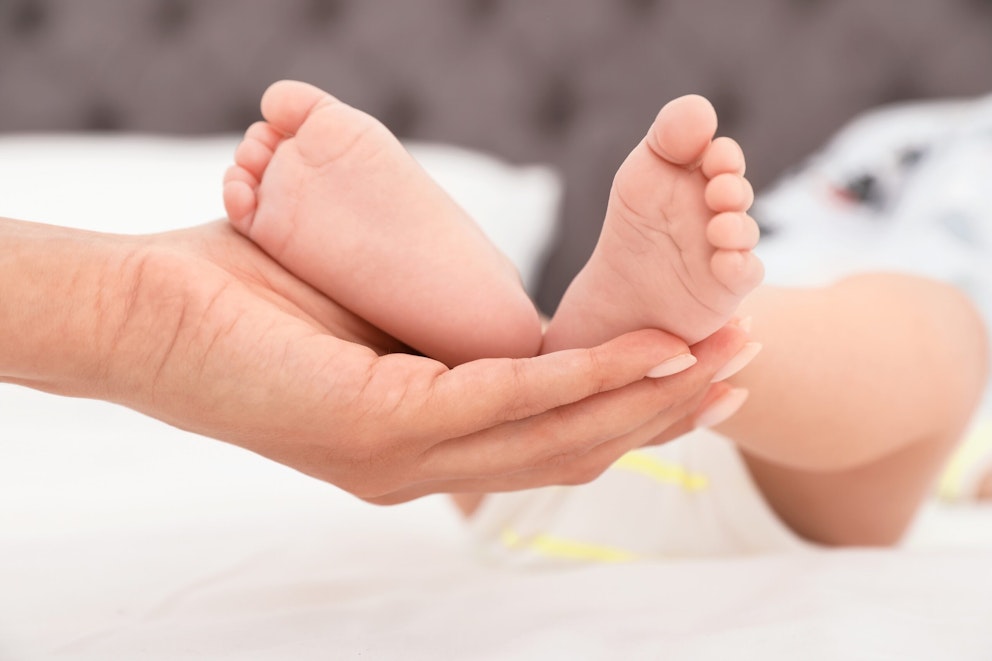 4 week old baby: Feeding, sleeping and development explained