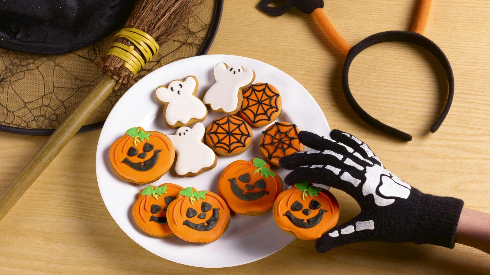 19 Halloween games, activities and crafts for toddlers