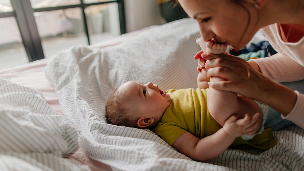Your 10 week old baby: milestones, sleep and feeding guide
