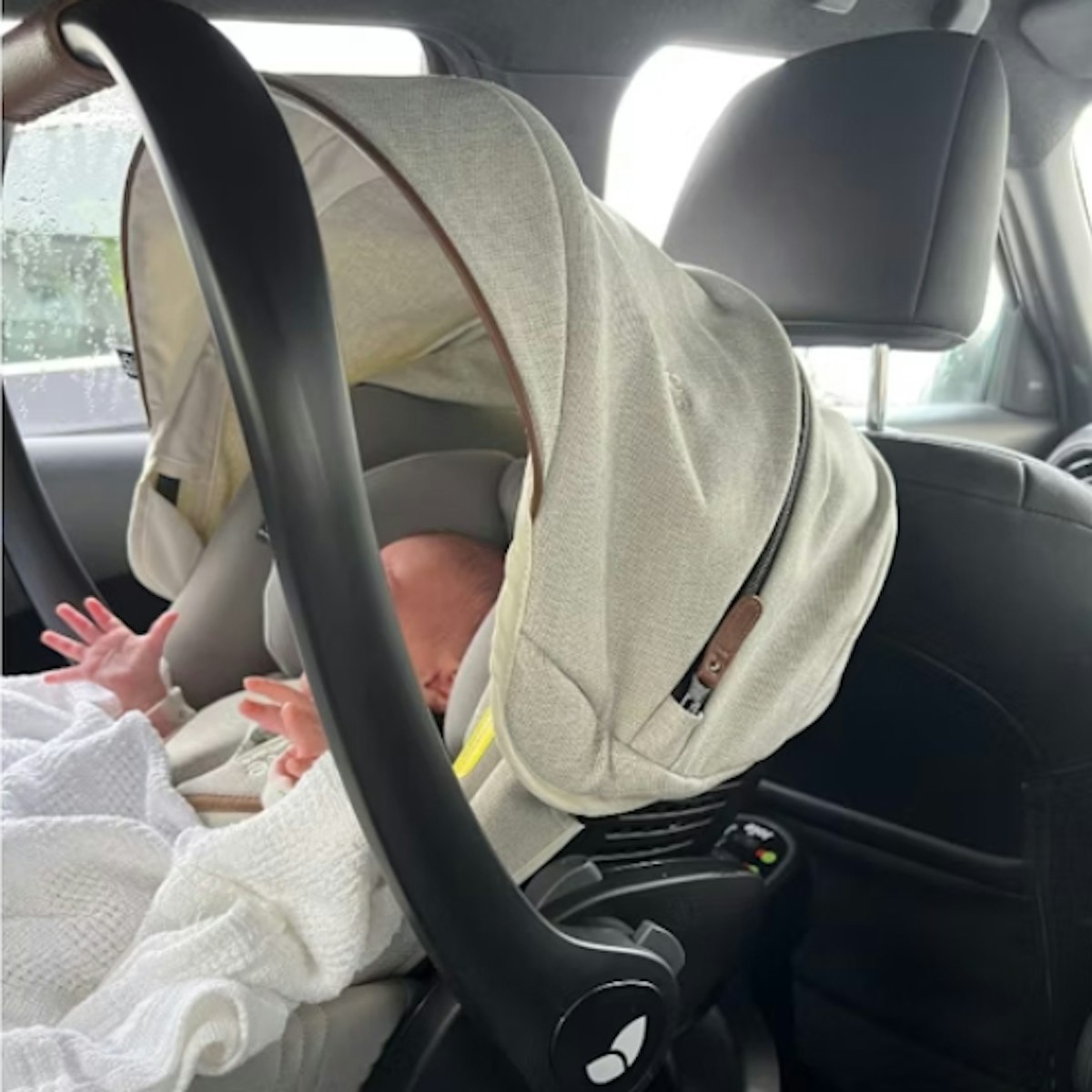8 best lie-flat car seats for newborns 2025