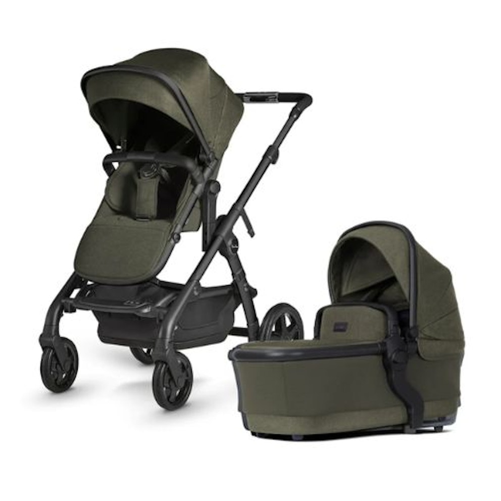 Our in-depth review of the Silver Cross Wave pushchair