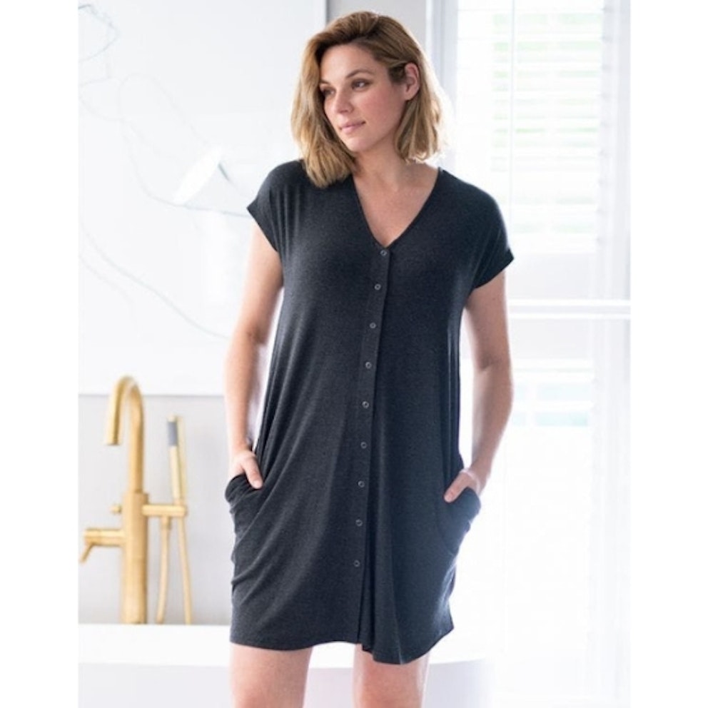 Best birthing gowns for a comfortable labour 2026