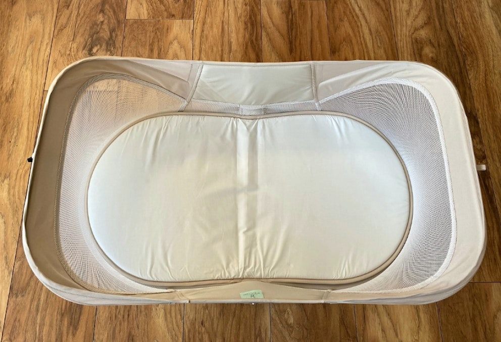 ErgoPouch Easy Sleep Portable Crib Review