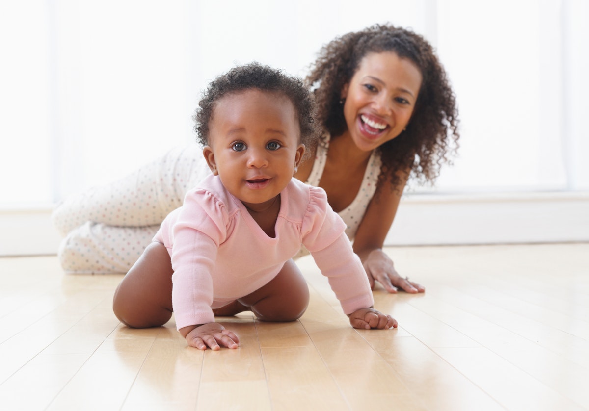 When do babies start crawling?