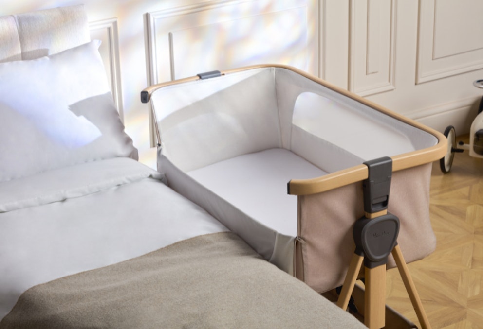 Silver Cross launch the gorgeous new Lunar bedside crib