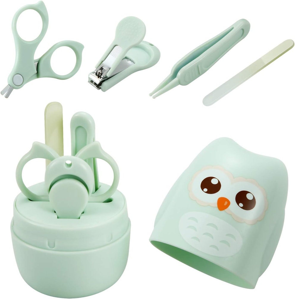 How to cut baby nails