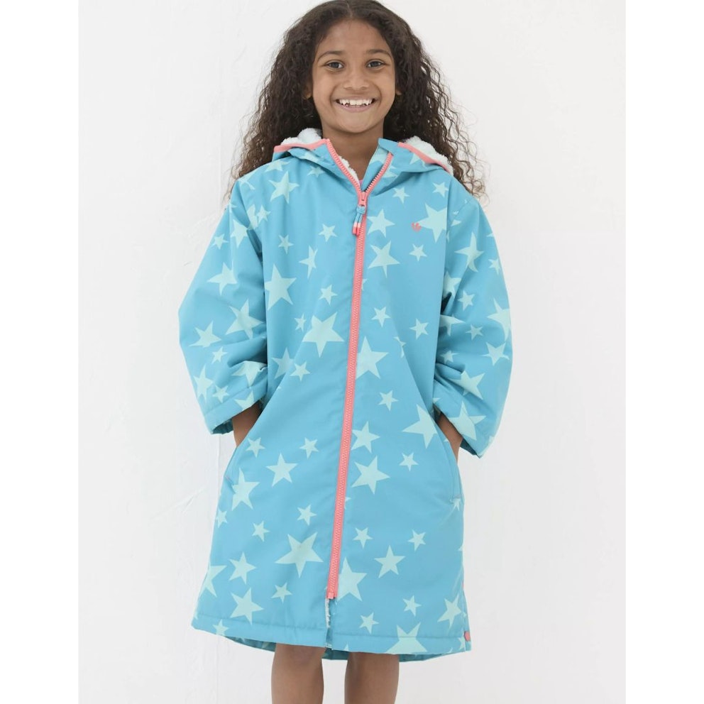 The best kids dry robes for kids that are perfect all year