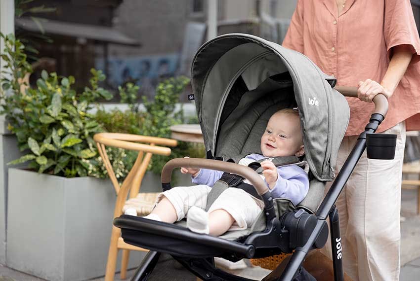 A closer look at the Joie versatrax™ On-The-Go Encore Bundle