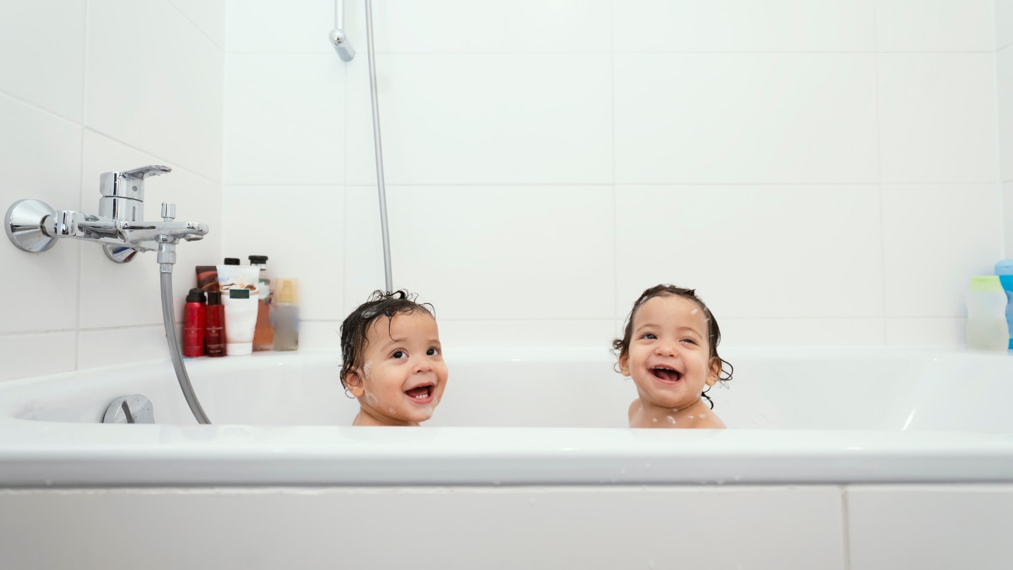 How often to bathe newborns, babies and kids