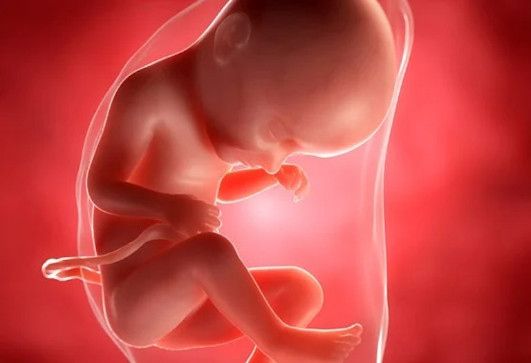 33 weeks pregnant: Symptoms, baby weight and number of months