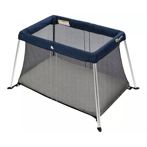 Cuggl Deluxe Superlight Travel Cot Review