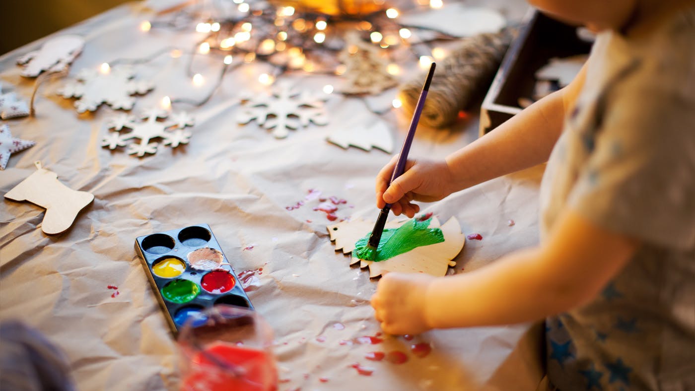 How to make Christmas tree decorations