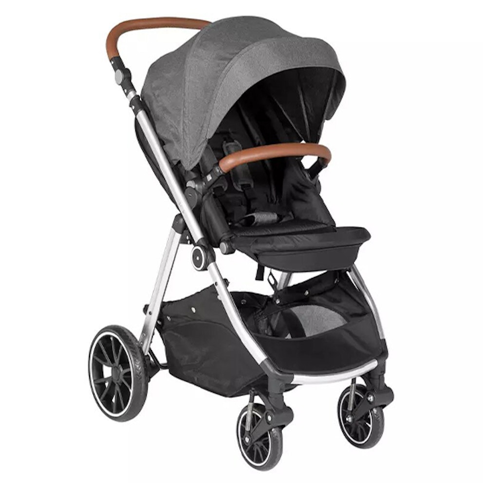 Our in-depth tested review of the Cuggl Maple Pushchair