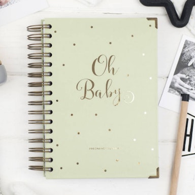 9 Best Pregnancy Journals To Record Your Special Journey