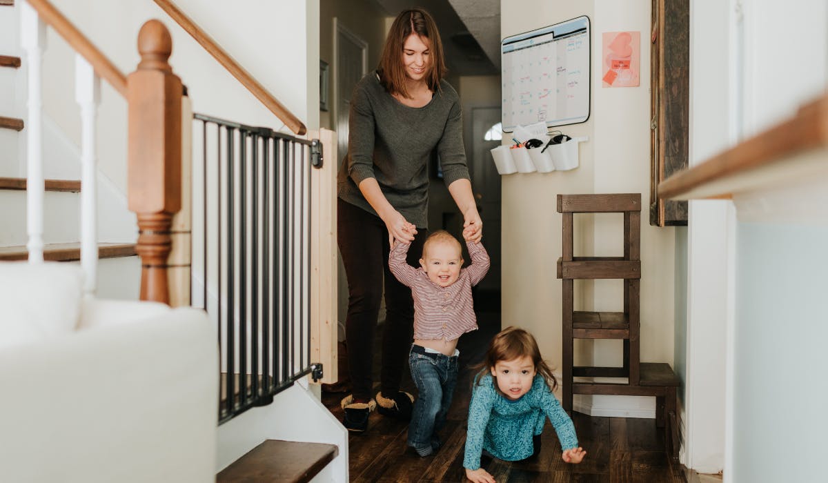 10 Best Cheap Stair Gates 2022