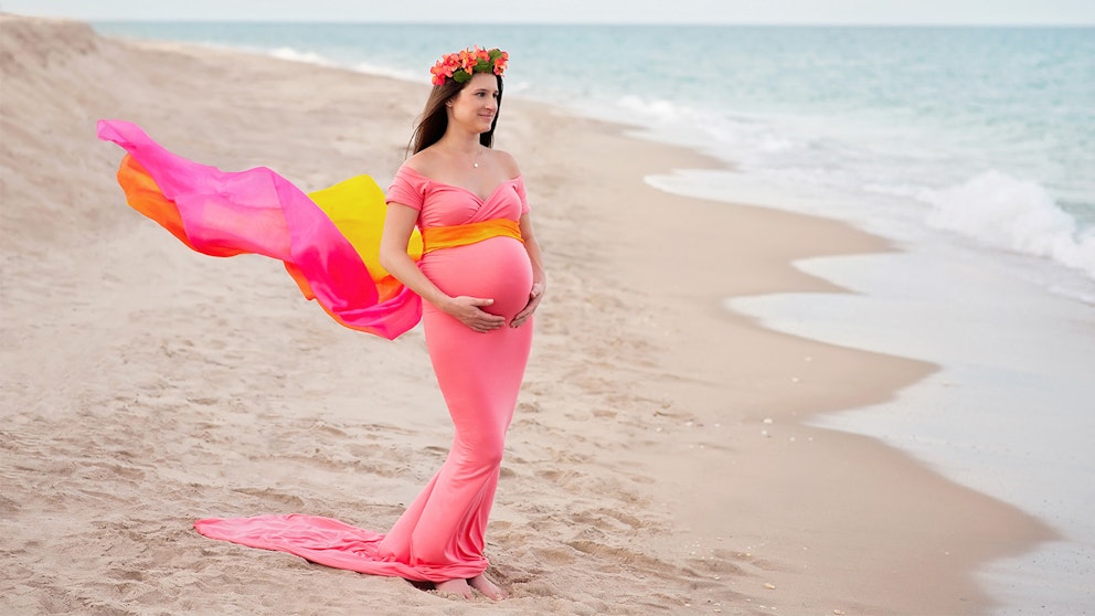 Maternity photoshoot ideas and tips