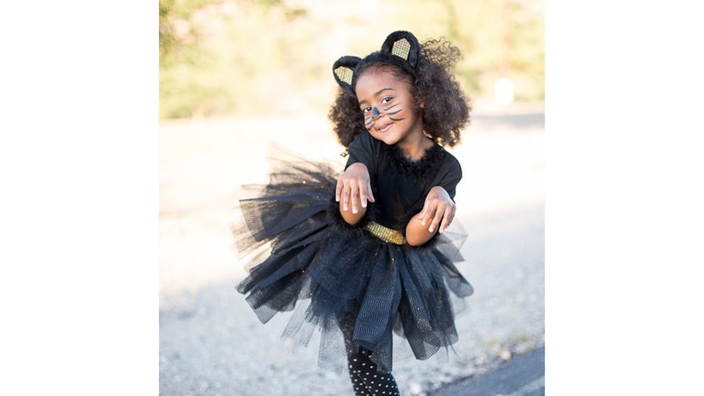 Easy Cat Face Paint Tutorial for Halloween