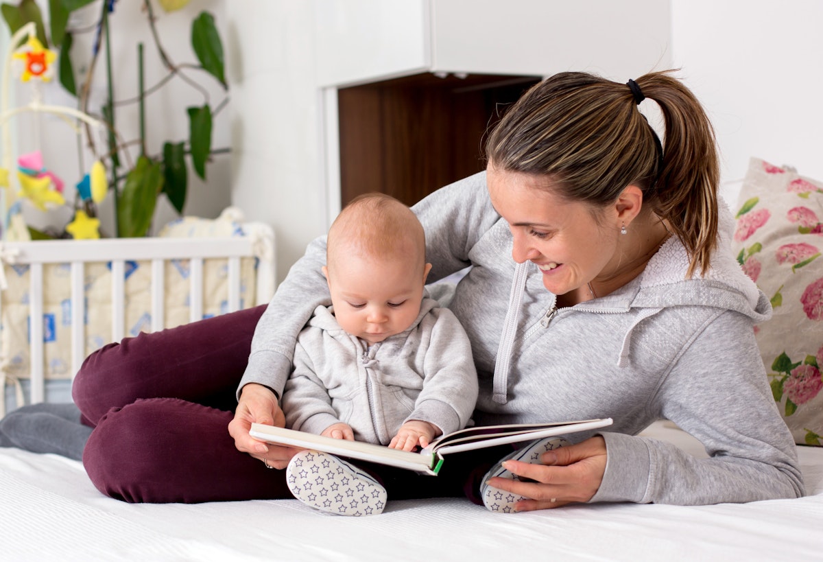 15 best bedtime stories for babies: enchanting tales