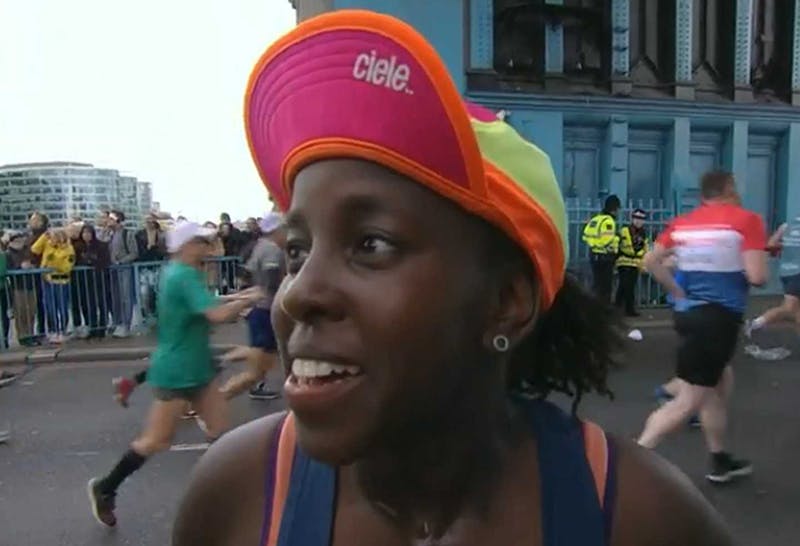 Mum runs London Marathon while breastfeeding