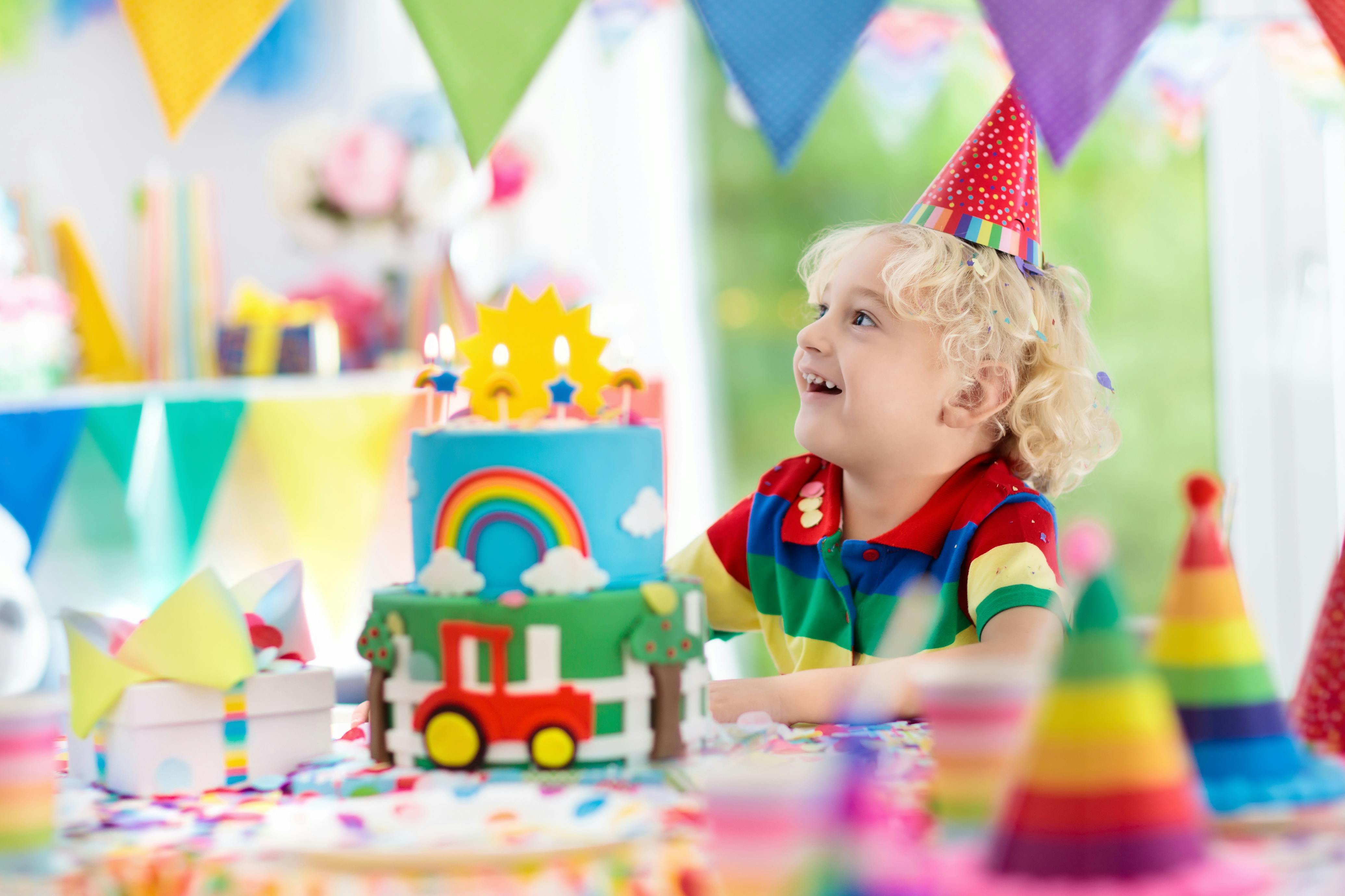 The best digger party decorations