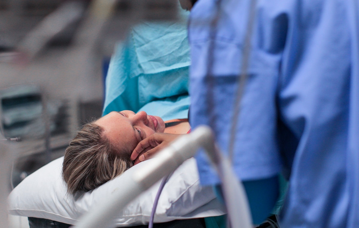 Retained placenta: Types, symptoms and treatment