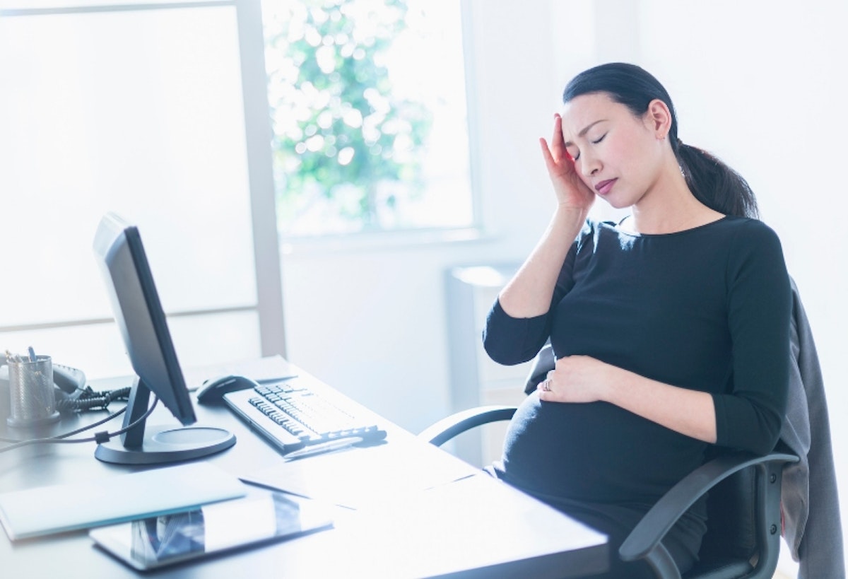 Round ligament pain in pregnancy: What is it and how do I treat it?