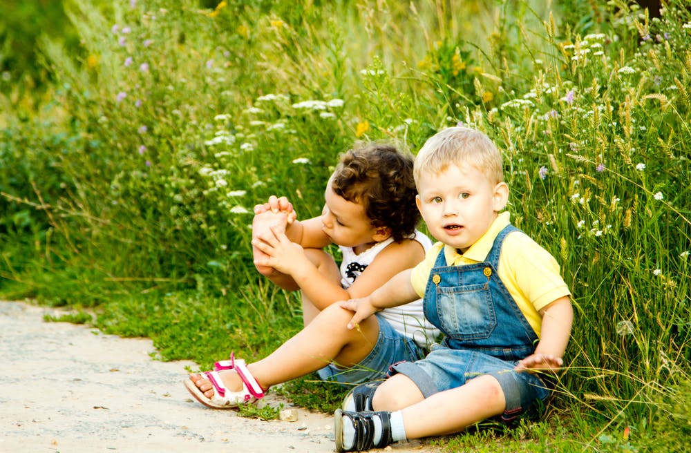 The clever splinter removal trick using a CALPOL syringe | Family Life ...