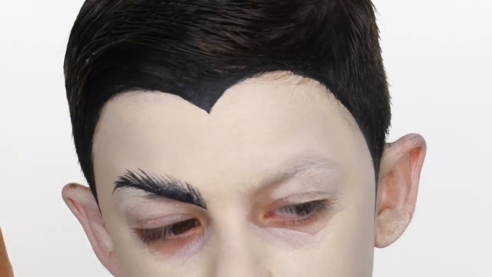 Vampire face paint for Halloween