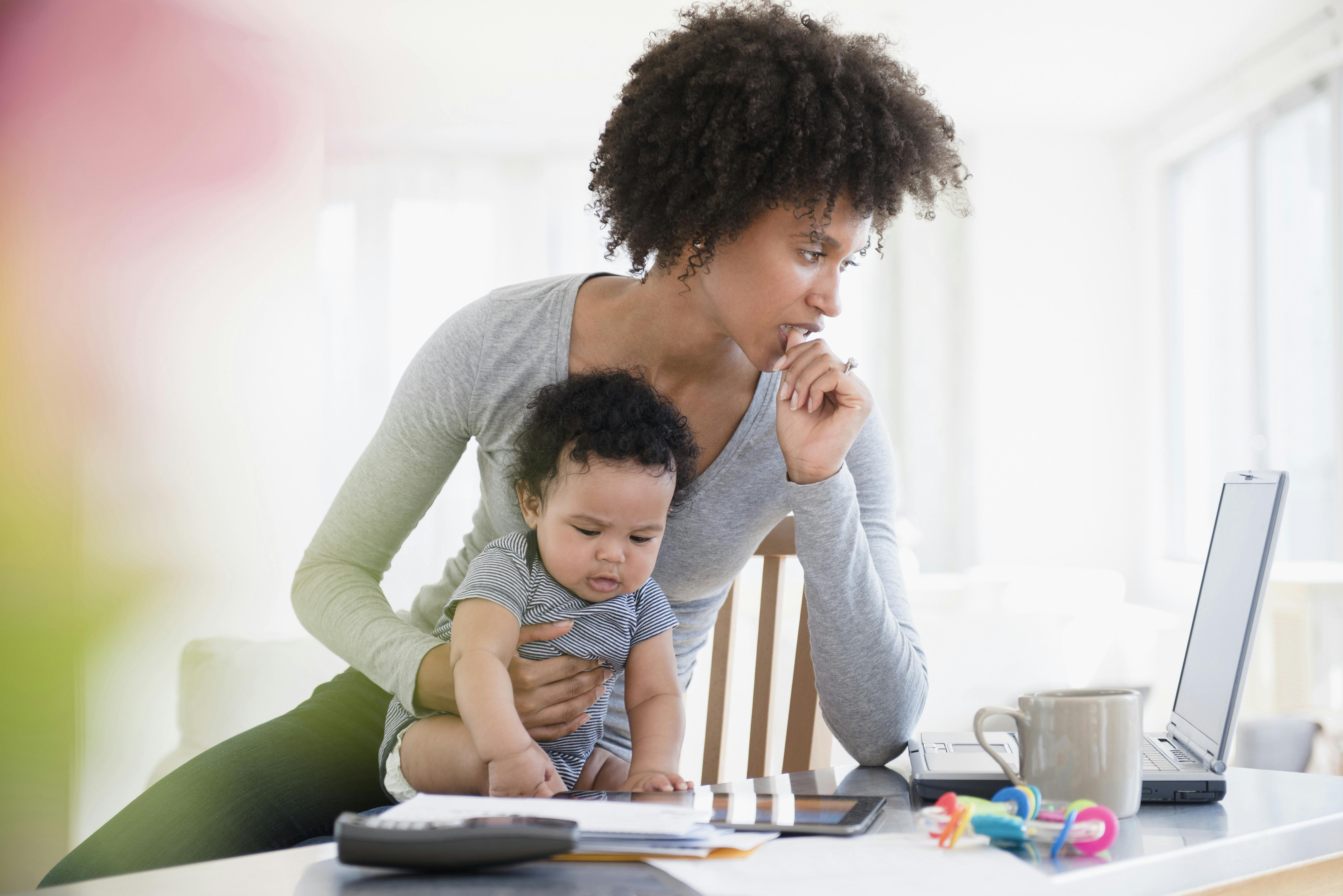 How to manage anxiety in motherhood