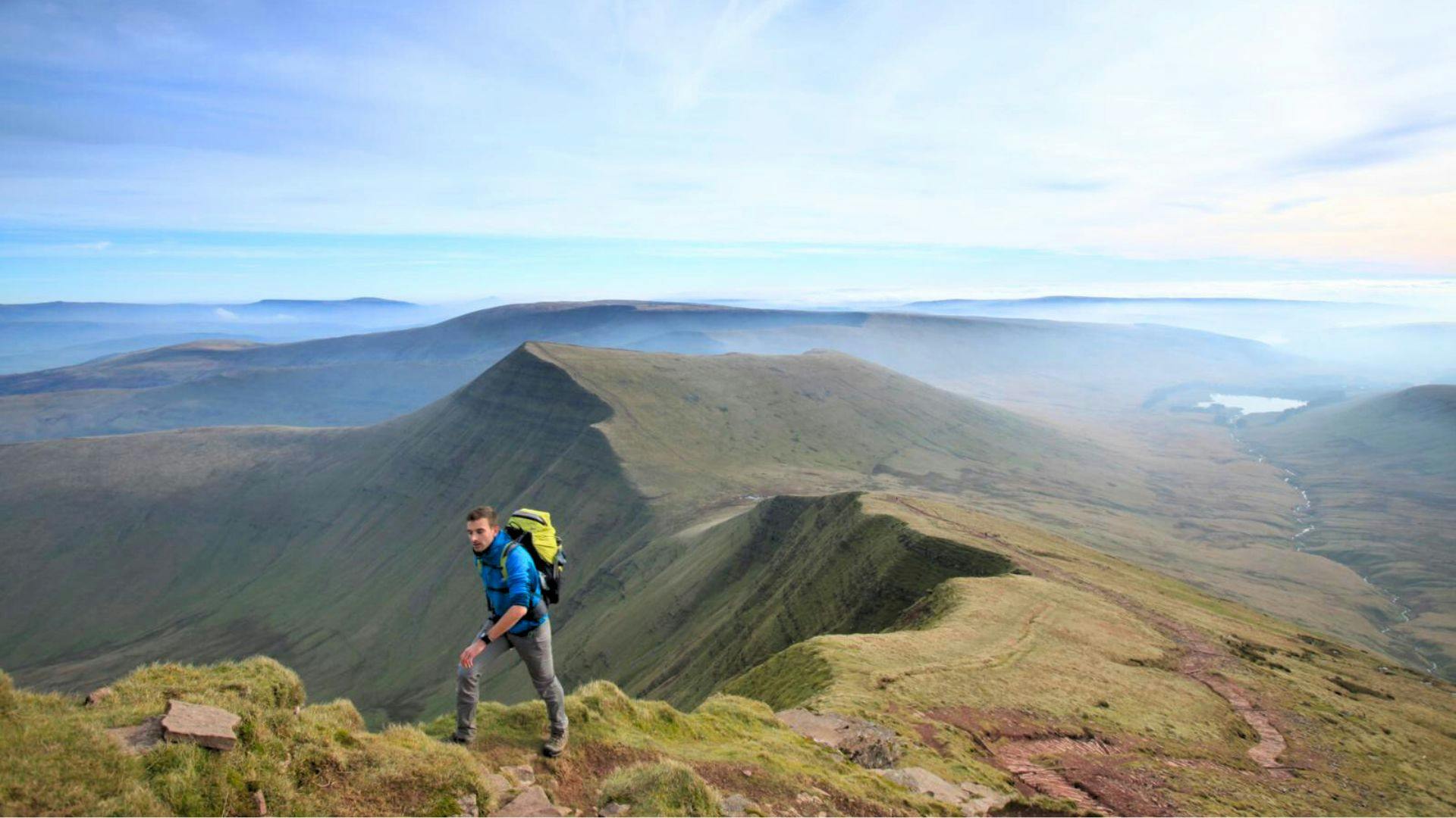 Pen y Fan walking route | Bag the highest peak in the Brecon Beacons