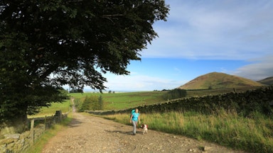High Cup Nick walking route | England's Grand Canyon