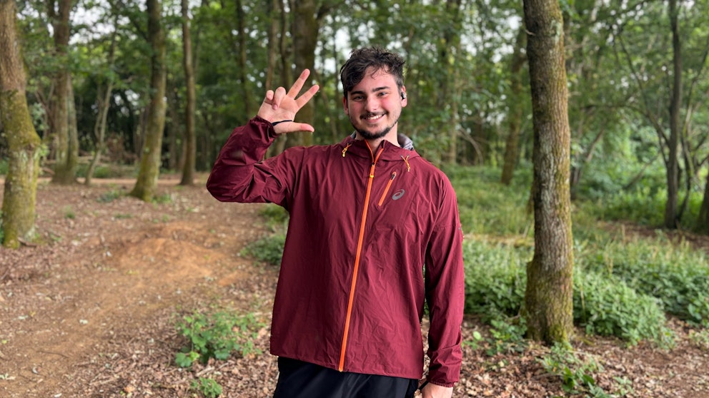 Asics Fujitrail Waterproof Jacket | Tested and reviewed