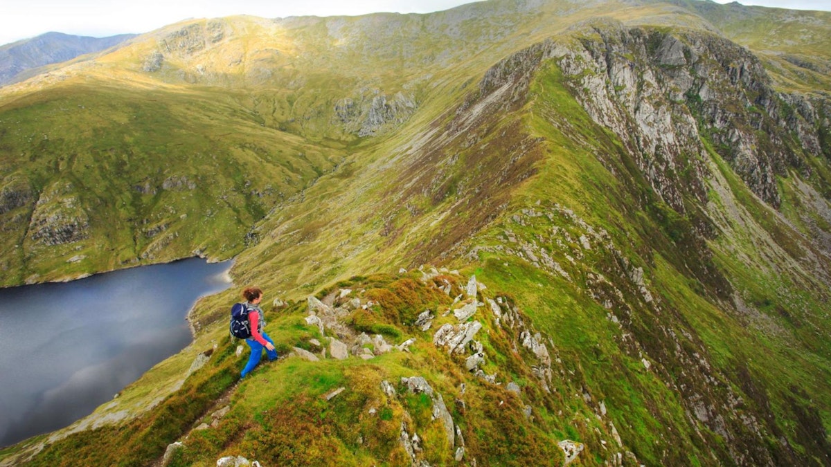 Southern Carneddau hiking route | Bag 3 lofty peaks in Snowdonia