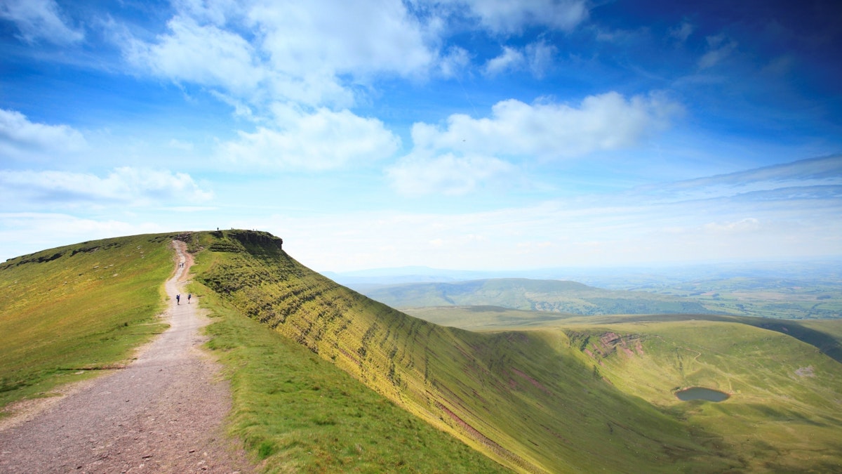 Pen y Fan Horseshoe walk, Brecon Beacons – step-by-step guide