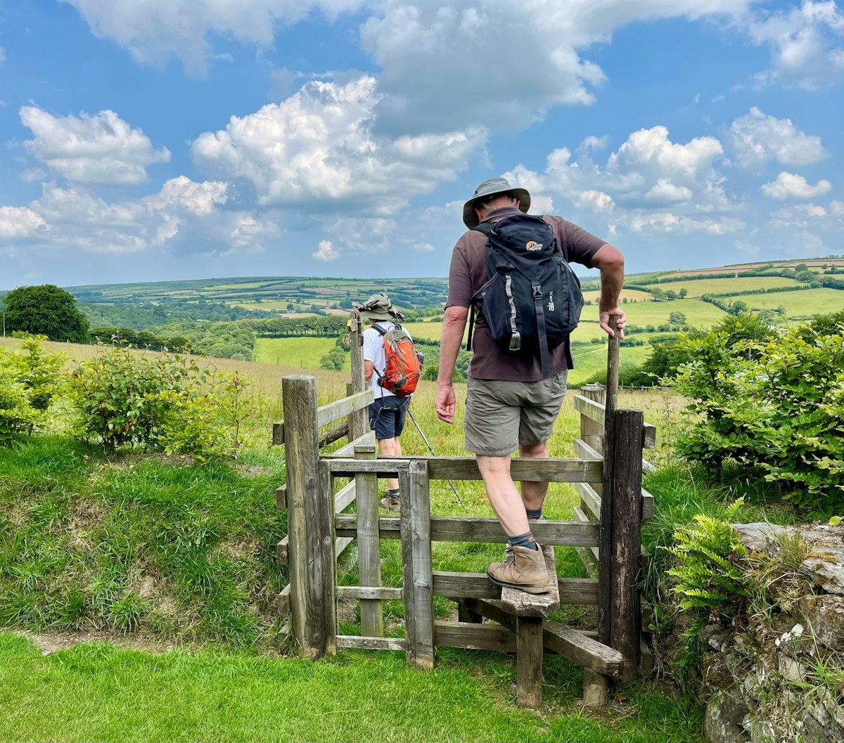 How to walk a long-distance trail – the easy way | LFTO