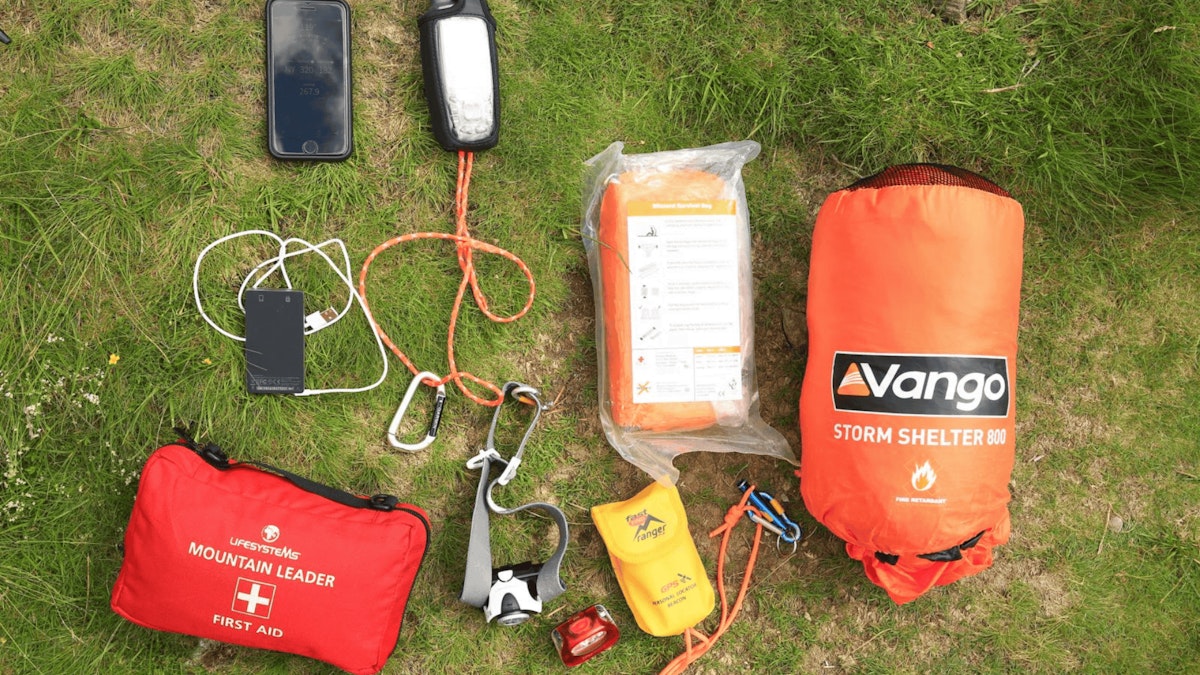 Common hiking emergencies – and how to survive them