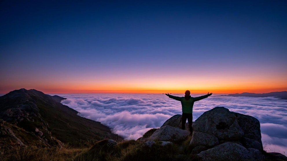 7 simple tips to see a cloud inversion on your next hike