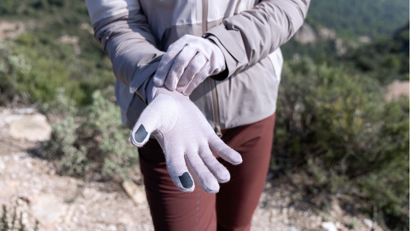 Buff launches first-ever glove range for hikers and runners