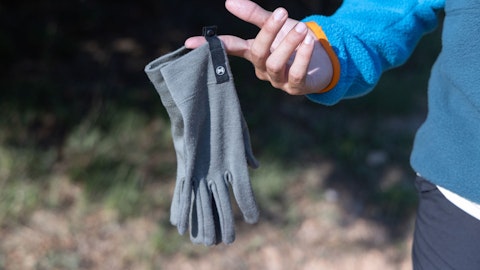 Buff launches first-ever glove range for hikers and runners