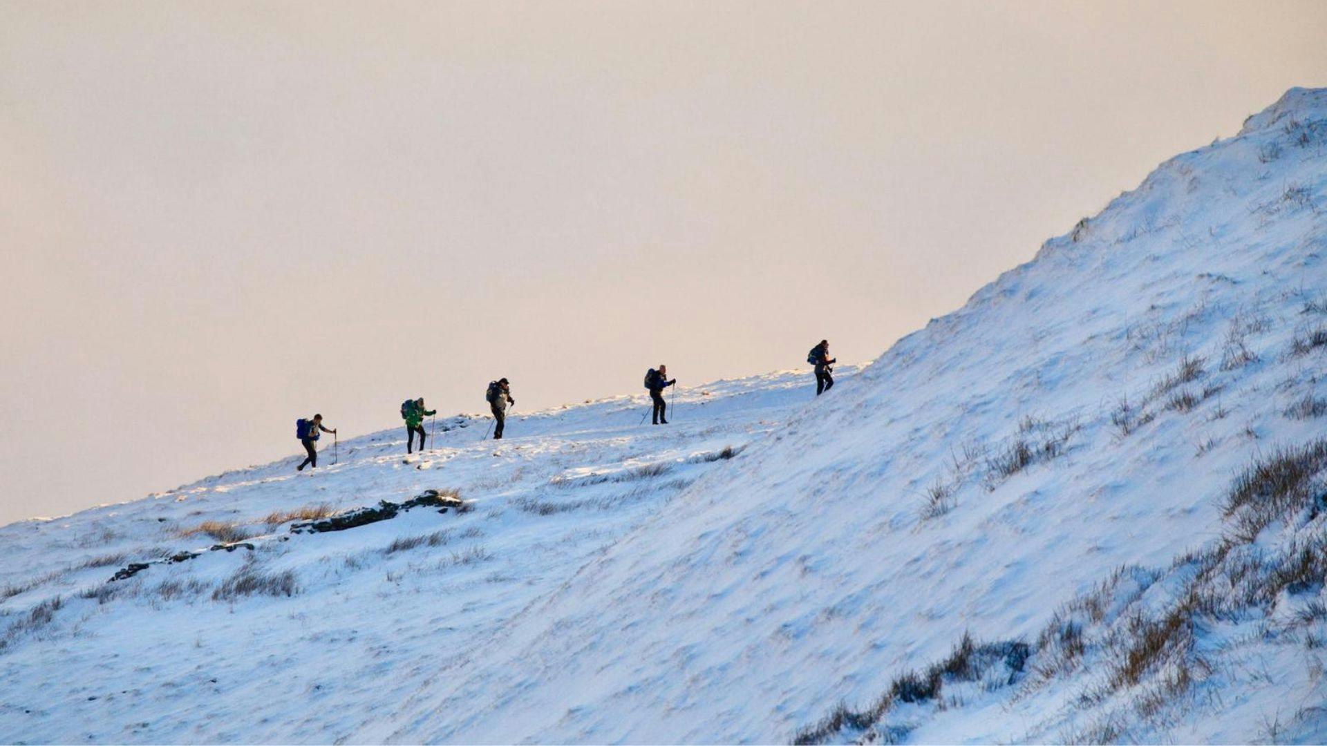 Runner pulled from Montane Spine Race due to death threats