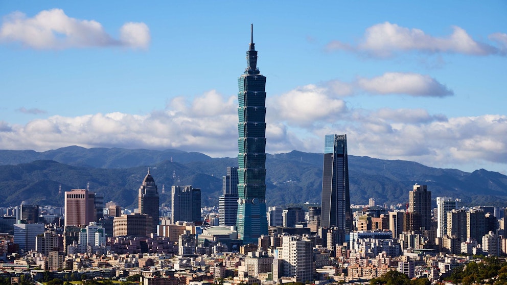 How to watch Alex Honnold Skyscraper Live and what to expect
