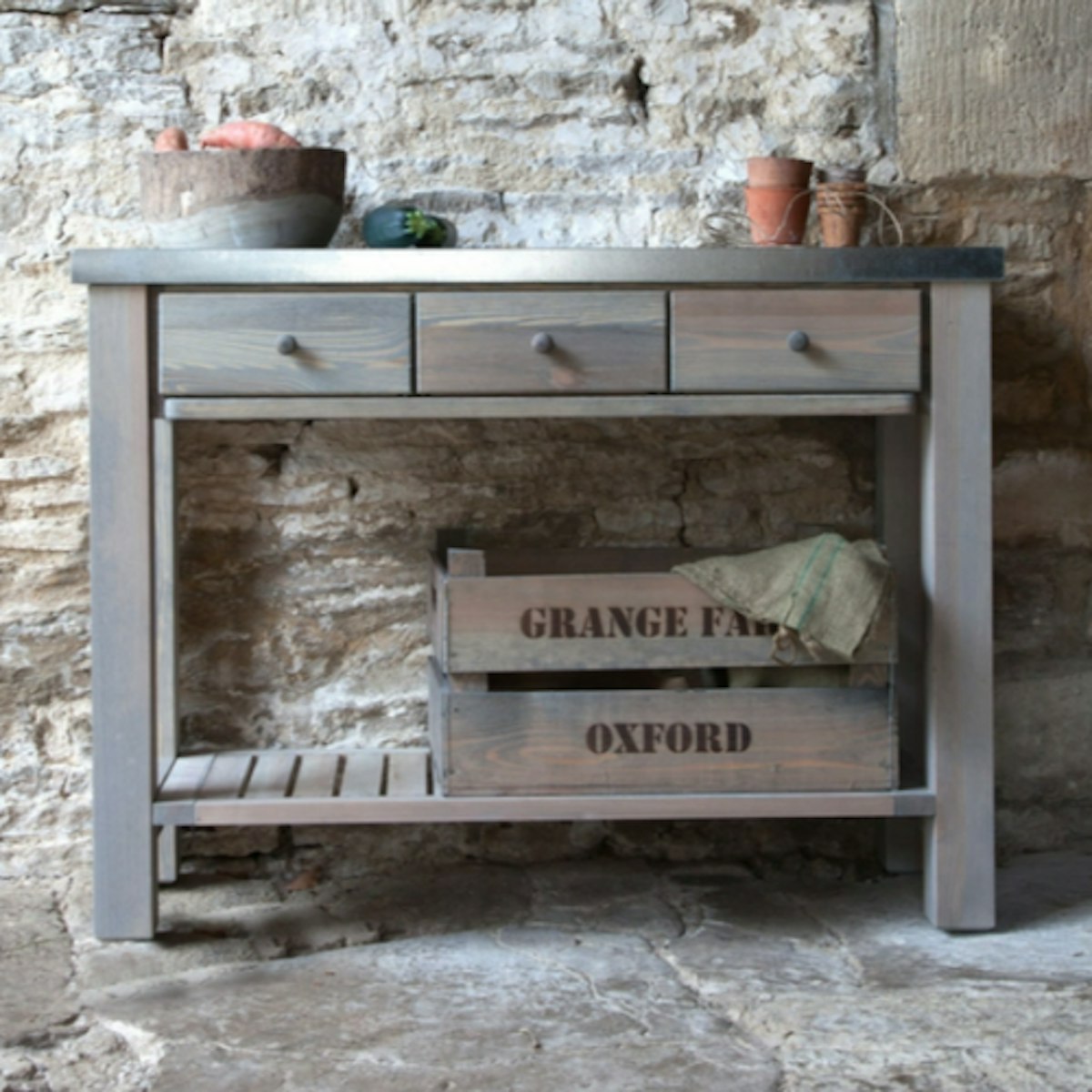 Garden Potting Tables To Make Gardening Tasks Easier