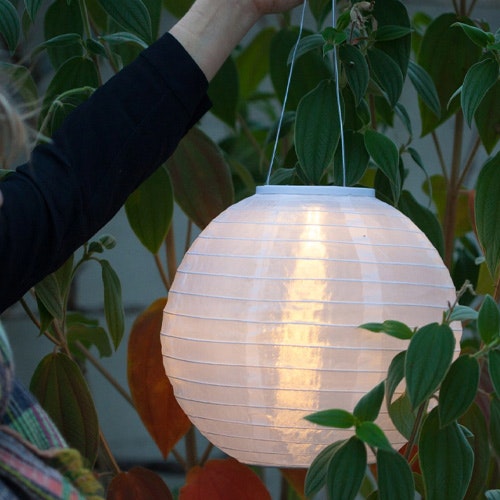 Solar Pagoda Light