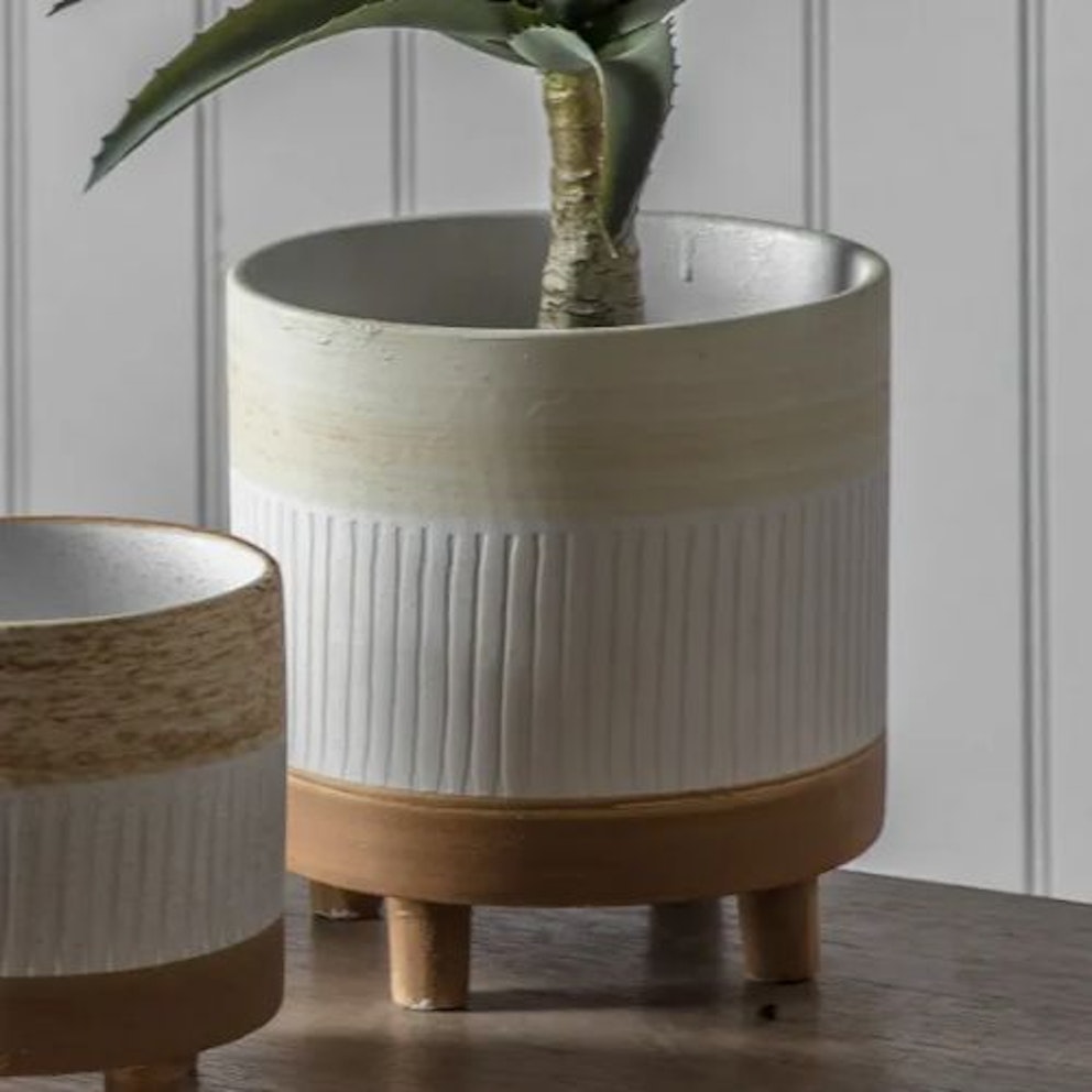 Large indoor plant pots for your mighty houseplants