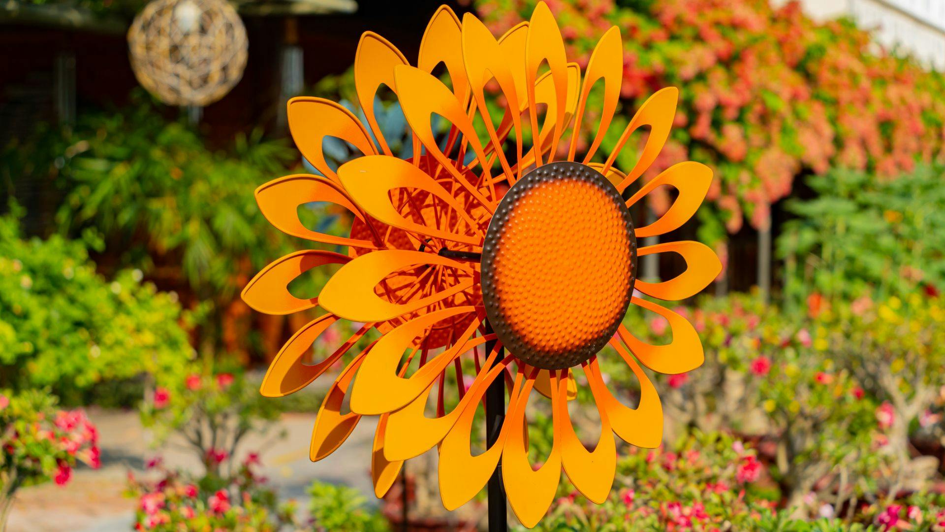 Best wind spinners for kinetic art in your garden