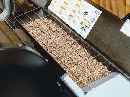 Weber SmokeFire EPX4 Stealth Edition barbecue review | Modern Gardens