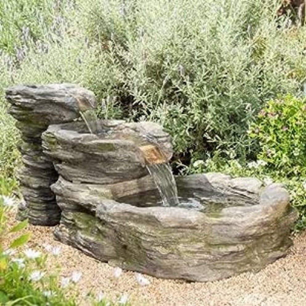 Cascade water features for zen tranquillity