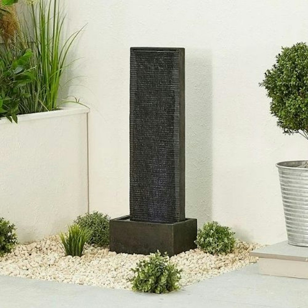 Cascade water features for zen tranquillity